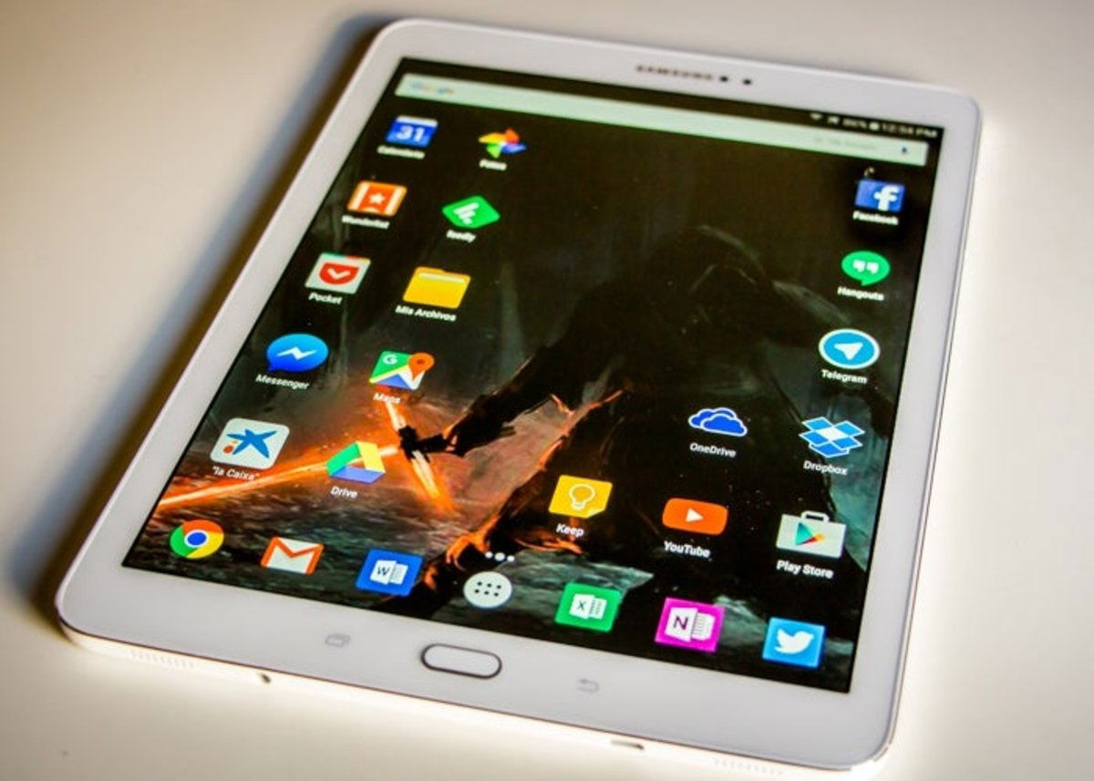 ¿Merece la pena comprar un e-reader, o mejor una tablet?