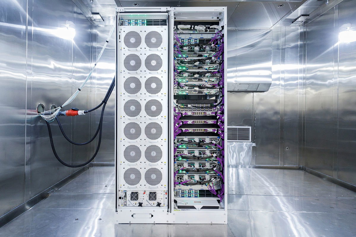 Azure Maia 100 y Azure Cobalt 100: así son los primeros chips de IA ...