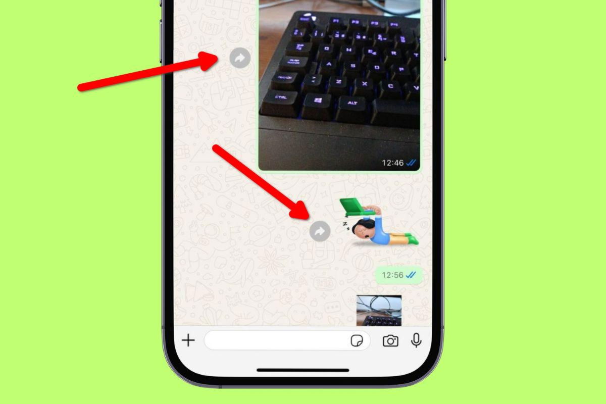 Qué significa la doble flecha de WhatsApp y por qué sale este icono