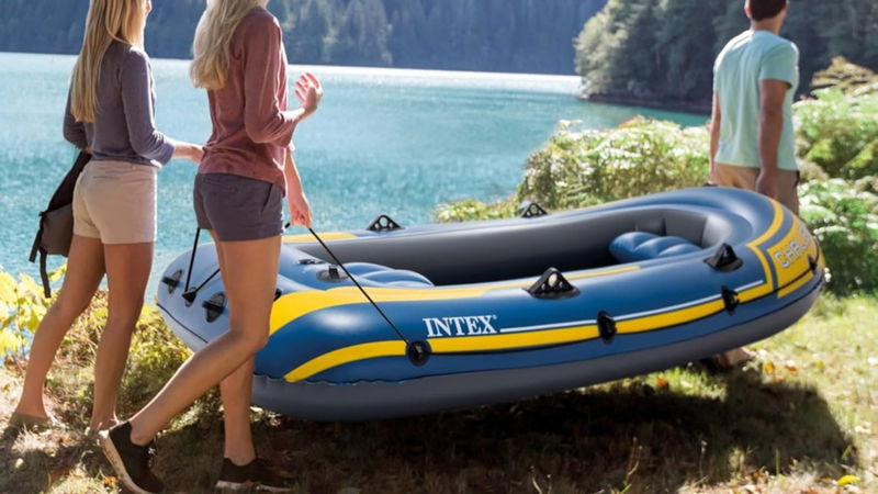 "¿Una barca hinchable? Mejor yate hinchable": esta enorme barca de ...